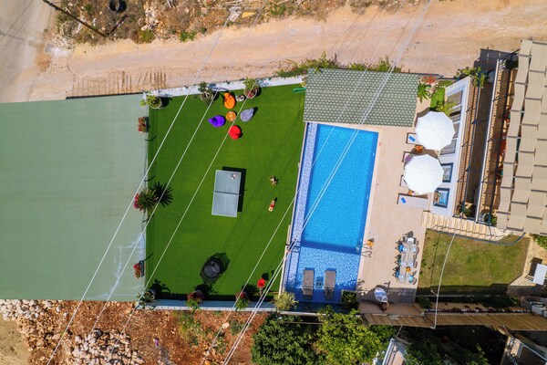 Charming 3-bedroom Villa , In Superb Antalya Kas - Kaş