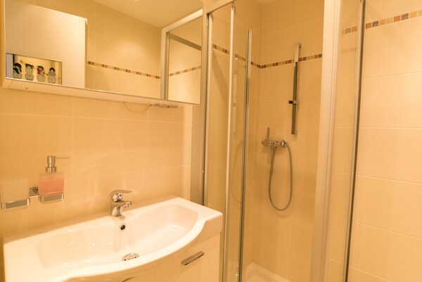 Holiday Apartment Leukerbad (Ort) For 1 - 2 Persons With 1 Bedroom - Holiday Apartment In One Or Mul - Leukerbad