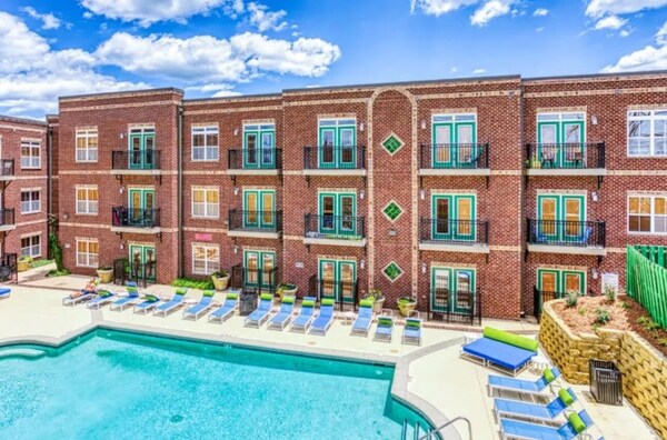 Charming 1-bedroom Condo In Downtown Greensboro With Ac, Wifi, Fitness Room - Greensboro, NC