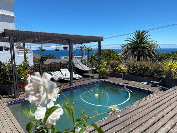 Charming 2-sleeper Getaway U1 - Camps Bay