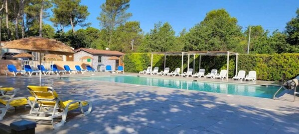 Camping 3 éToiles - Piscine - Ccbbhge - Auriol