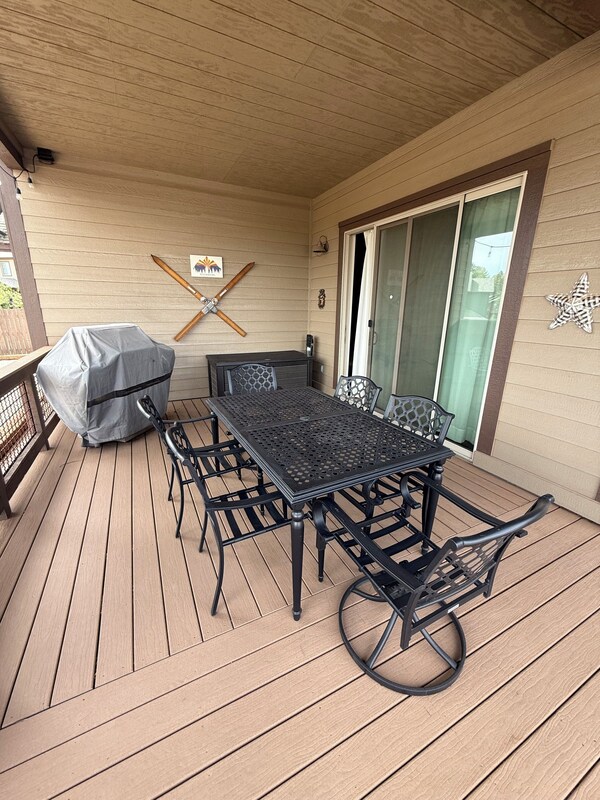 New! Hot Tub/bbq/games/park In The Prestigious Presidio Pines! - 플래그스태프