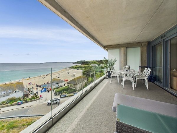 Luxury 3bd -Beach Access | Free Parking | Sea View - St Mawes
