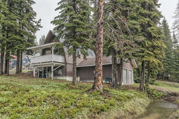 A-frame Cabin With Loft Nestled In The Trees - Laundry, Wi-fi, Free Parking - Armstrong