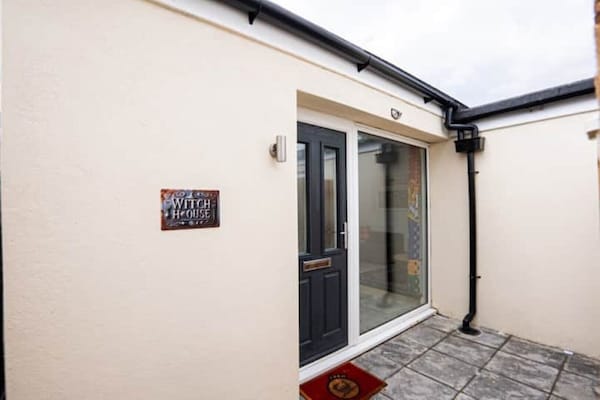 Harry Potter House 1br - Free On Street Parking - Self Check In - Sleeps 5 - ワトフォード