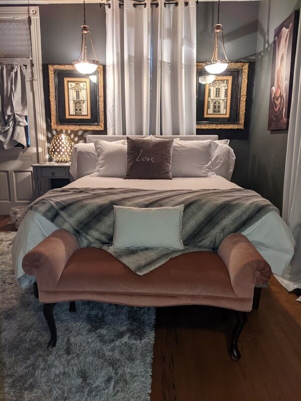 Romantic B&b, Jacuzzi & Cozy Fire Place In Enchanting Eureka Springs-juliet Room - Eureka Springs, AR