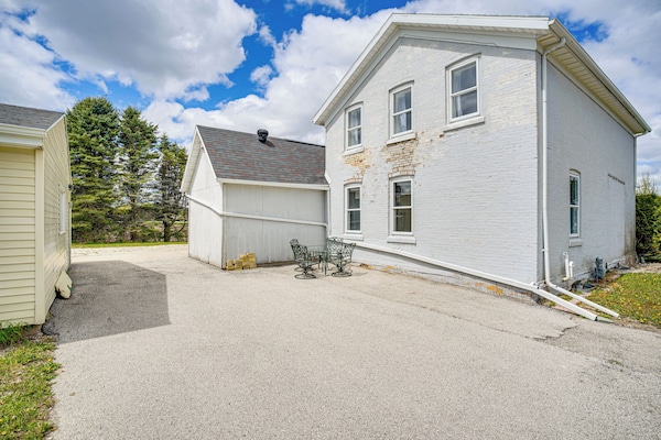 Waterfront Lake Michigan Home On 15 Acres! - Manitowoc, WI