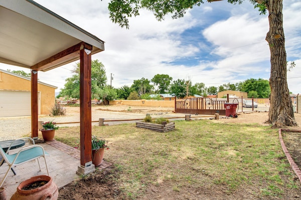 4 Mi To Rio Grande: Bosque Farms Home W/ Patio! - Los Lunas, NM