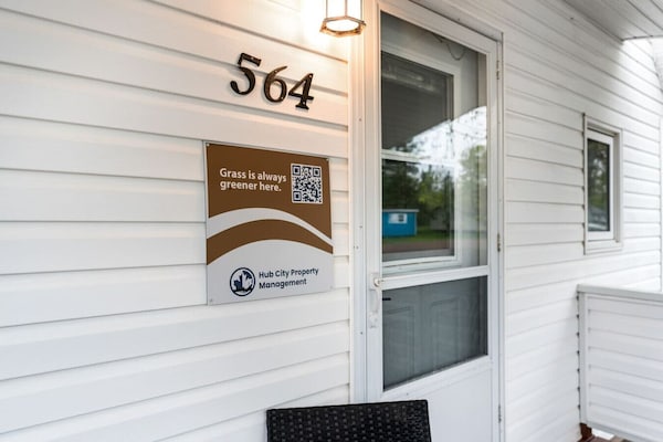 Waterfront Oasis | Chic, Kid-friendly +Wharf Views - Shediac