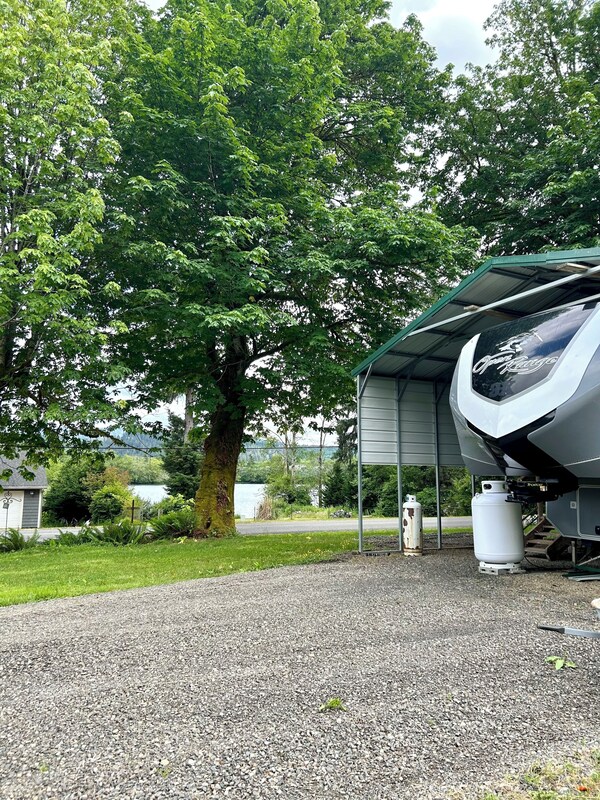 Cozy 2-bedroom Mobile Home In Front Of Lake Pleasant. - Washington