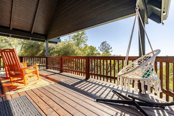 Charming 1-bedroom Cottage With Ac, & Wifi In Oakhurst - Yosemite National Park. - Oakhurst, CA