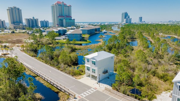 Sol Salty - 3 Bedroom Pet Friendly Oasis - Orange Beach, AL