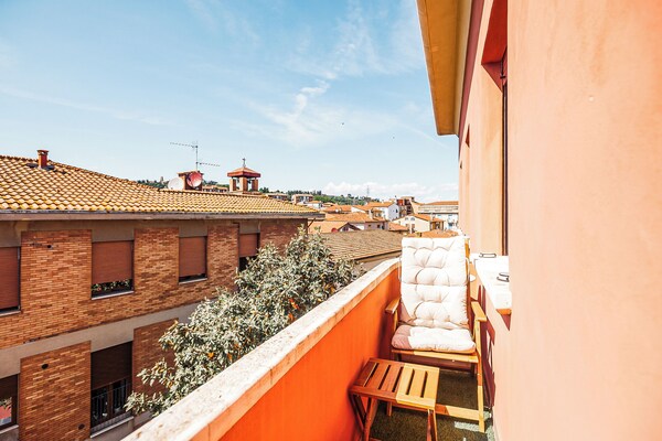 Bella Casa Toscana, A Contemporary Designed Penthouse Apartment In Tuscany. - Chiusi