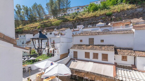 Casa Cueva El Puente Setenil De Las Bodegas By Ruralidays - Setenil de las Bodegas