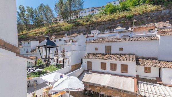 Casa Cueva El Puente Setenil De Las Bodegas By Ruralidays - Setenil de las Bodegas