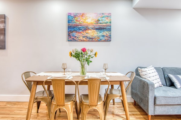 Luxurious & New 2br W King Bed, Fast Wifi, Stylish! 15 Minutes To Times Square! - Woodside - Queens NY