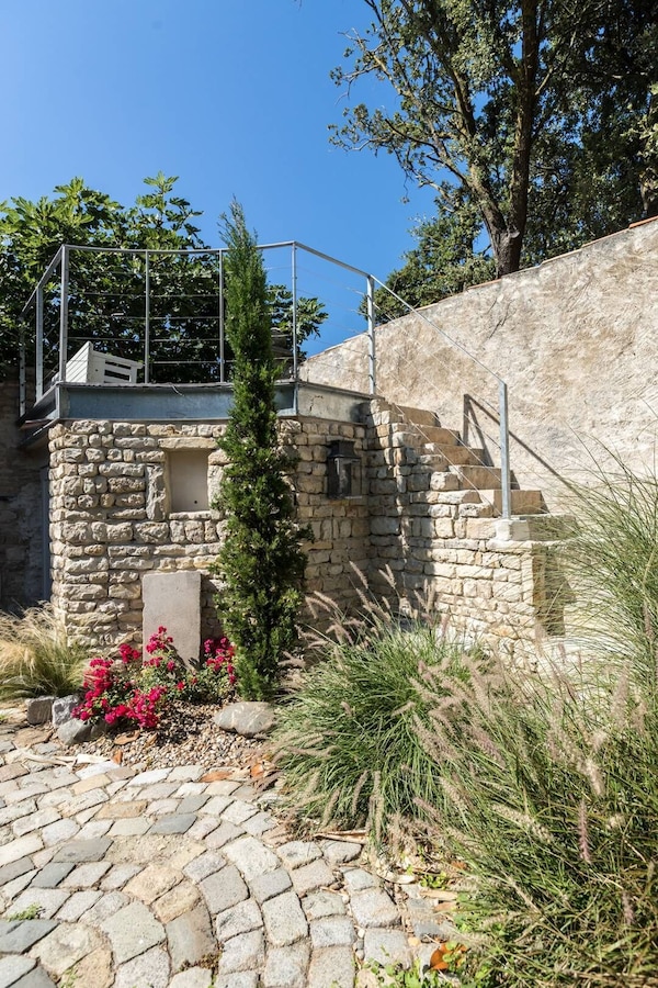 Maison Darmateurs Rénovée Avec Une Touche Dart Contemporain Port De Saint-martin-de-ré - Ars-en-Ré