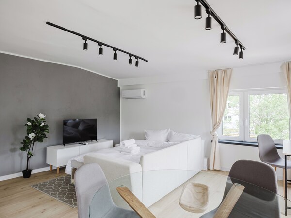 Grunwald Raszyńska Bright Apartment - Poznań
