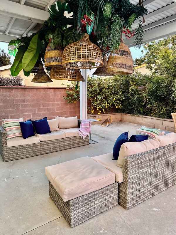 Stunning Oasis With Pool By Disneyland And Knotts. - Bellflower, CA