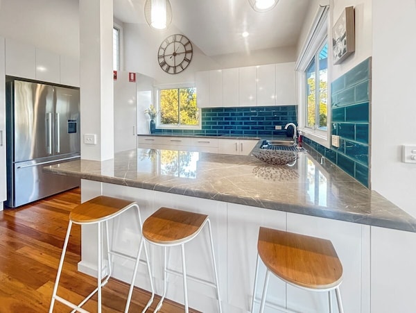 Molong By The Sea - Pet Friendly - Pambula Beach