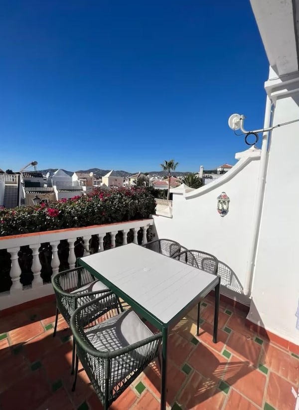 Pet Ok - 10min To The Beach - Pool - 7 Guests - Nerja