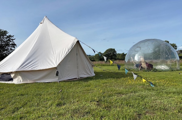 Cozy Dog Friendly Hot Tent With Log Burner & Logs - Anglesey