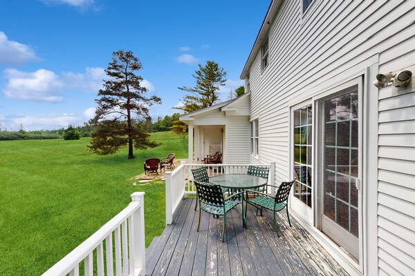 Spacious Village House, Dog-friendly, Patio, Fireplace, A/c, Air Hockey, W/d - Manchester, VT