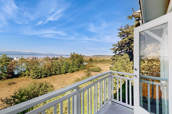 Relaxing Ocean-view Retreat On The Sunny Side Of Whidbey Island - ポート・タウンセンド, WA