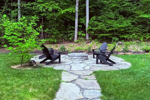 Peaceful Riverfront House, Dog-friendly, Woodstove, Decks, Bbq, Firepit, Dock - Westminster, VT