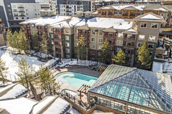 Ski-in/ski-out Condo W/ Shared Hot Tubs & Pool, High-speed Wifi, & Central Ac - Solitude, UT