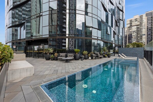 Stylish Southbank 1-bed Flat With Luxury Amenities - Kensington