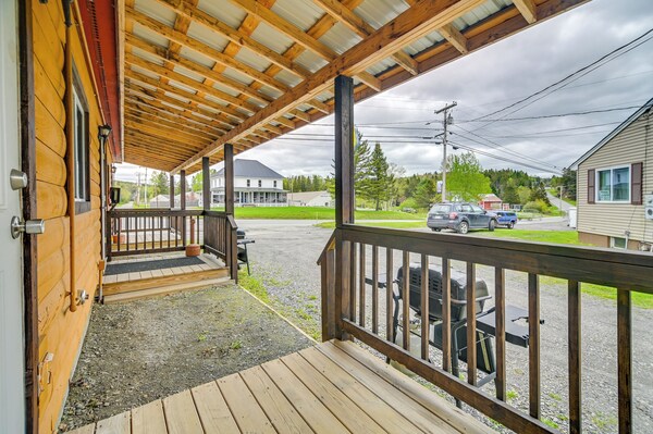 1 Mi To Lake Francis: Mountain-view Studio Retreat - Pittsburg, NH