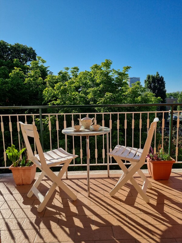 Casa Liliana, 120sqm Apartment, 3rd Floor With Elevator, Sleeps 5, 3 Rooms - 里米尼