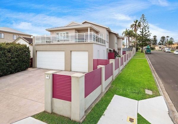 Shellharbour Poolside Escape - Shellharbour