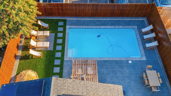 Family Pool House With Games! - Chula Vista, CA