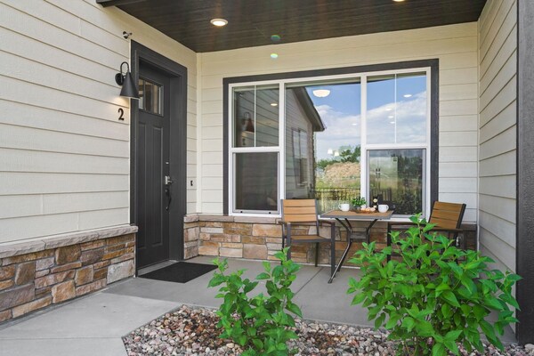 Northfield Hideaway, King Suite, Ev, Pet-friendly - Fort Collins