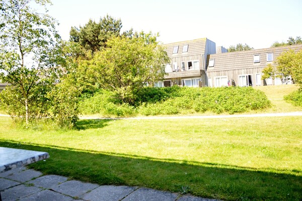Fine Apartment Near Beach, Dunes And Forest. With Free Use Of Swimming Pool. - Friesland