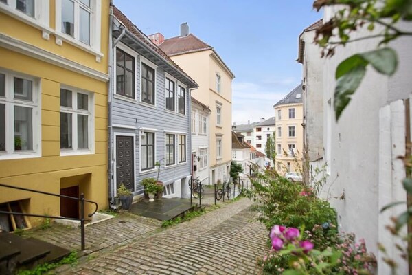 Bergen House I 10 Min To Bryggen I 24/7 Check-in - Bergen, Norway
