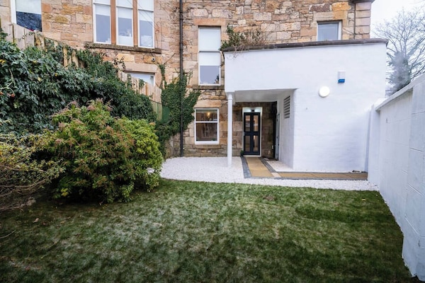 The Wilton Suite - Your Private 5* Escape! - Glasgow