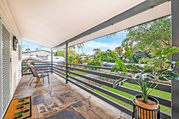 Baroalba Pool House Sprawling Tropical Escape - 다윈