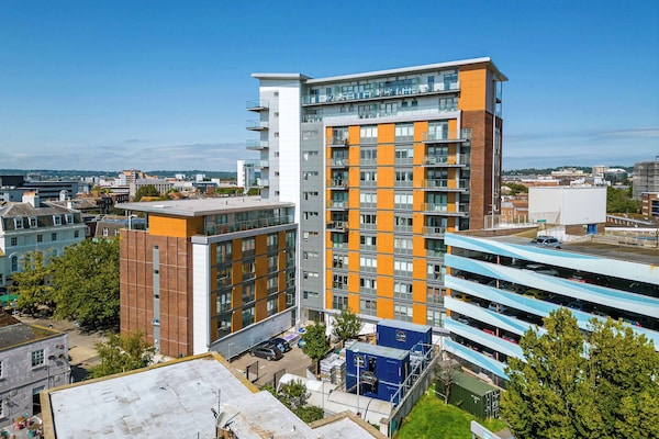 Anchors Aweigh! Near Poole Old Town / 5 Mins To Hamworthy Beach / Free Parking - Poole