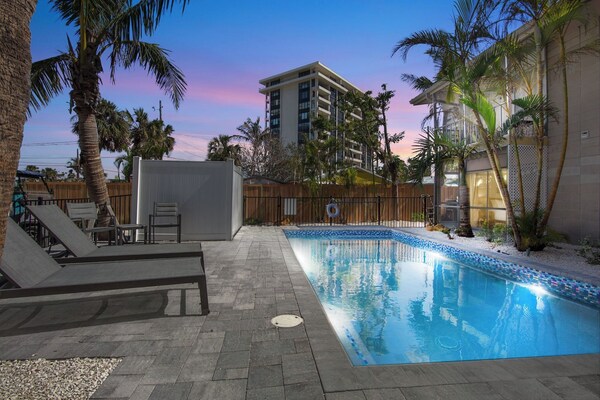 Take A Siesta: Perfect For A Family Reunion! - Sarasota, FL