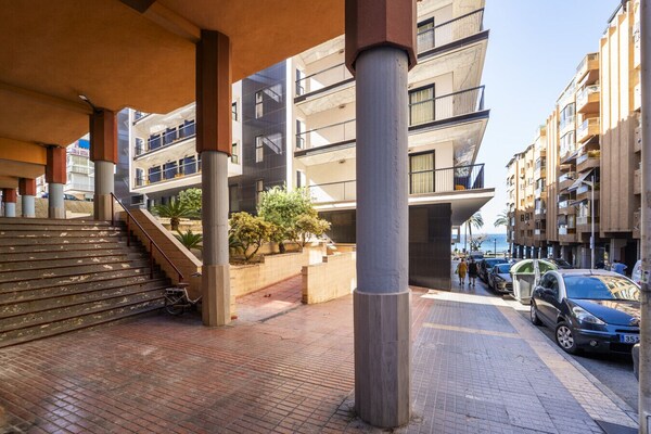 Picasso Studio Beach-50m From The Sea - Benidorm
