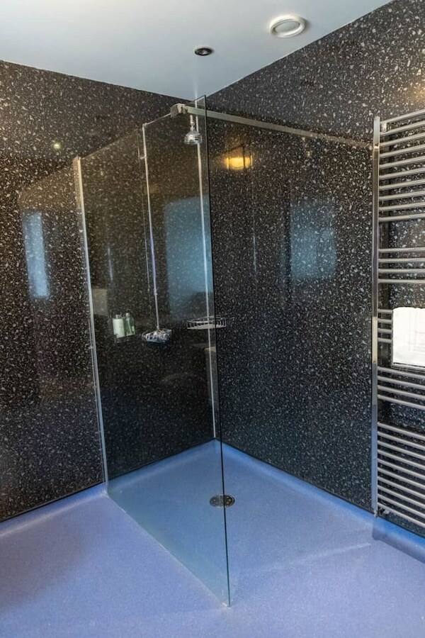 Marine Aparthotel Sleeps 2 - Scotland