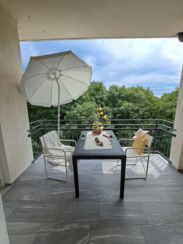 Spacious, Quietly Located Apartment With 3 Bedrooms, Eat-in Kitchen And Balcony, - Cannobio