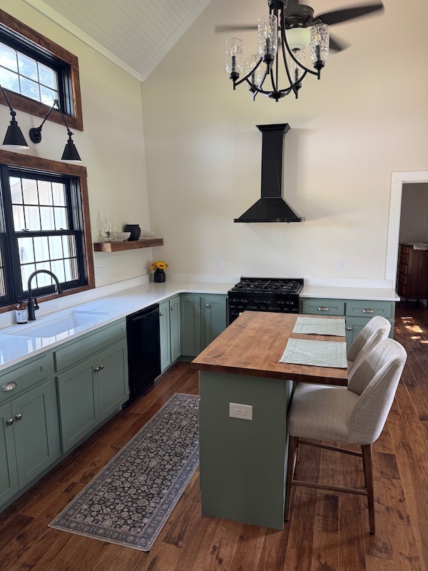 Quiet Farmhouse On 4 Acres, 2 Bedroom, Close To Town,  Denton Md - Tuckahoe State Park, Queen Anne