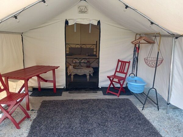 Private & Peaceful Furnished Campsite On Eco-farm - Vancouver Island