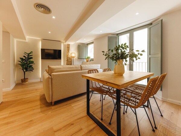 Calderers àLiga - Apartment Girona | Bravissimo - Girona