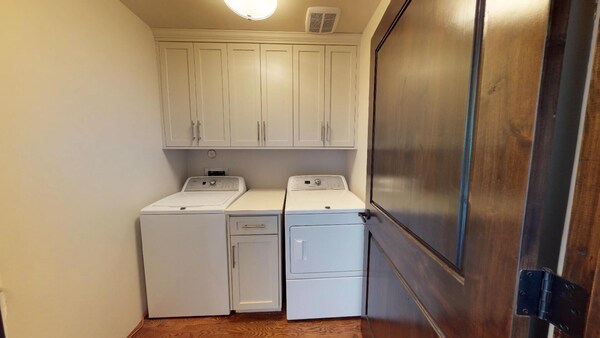 The Lincoln 401, 3 Bed / 3.5 Bath, Luxury Condo - Santa Fe, NM