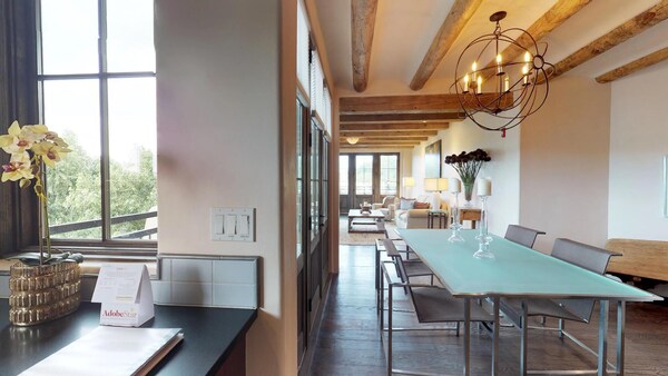 The Lincoln 402, 2 Bed / 2.5 Bath, Luxury Condo - Santa Fe, NM
